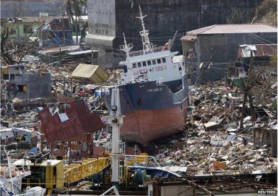 Typhoon Haiyan causes 'complete devastation' - Blue and Green Tomorrow
