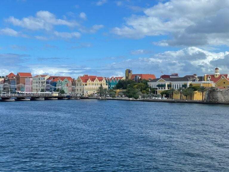 Unlocking the Past: Tracing the Rich History of Curaçao